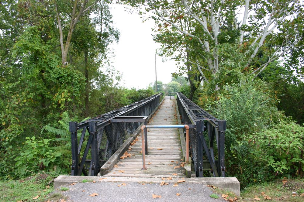 Locations Hub - DUNBAR - Pedestrian Bridge at West Virginia Avenue