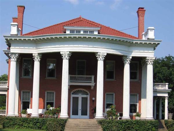 Locations Hub - LUNDALE FARMS - Exteriors, House