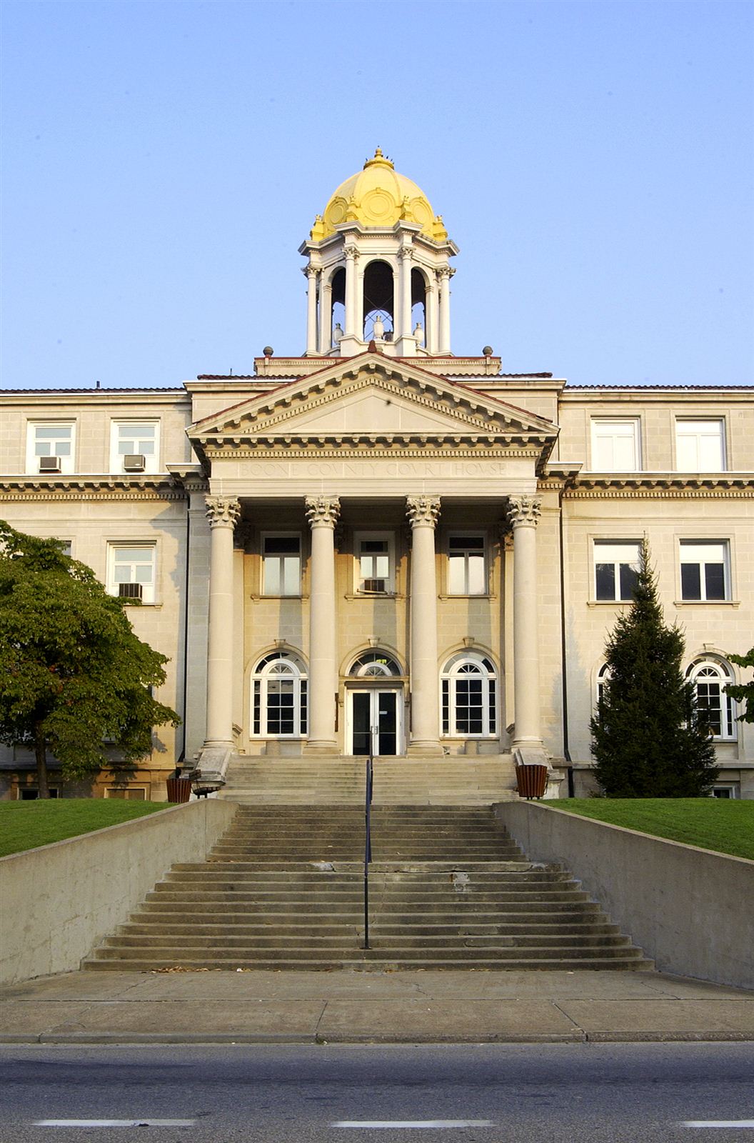 Locations Hub - Boone County Courthouse