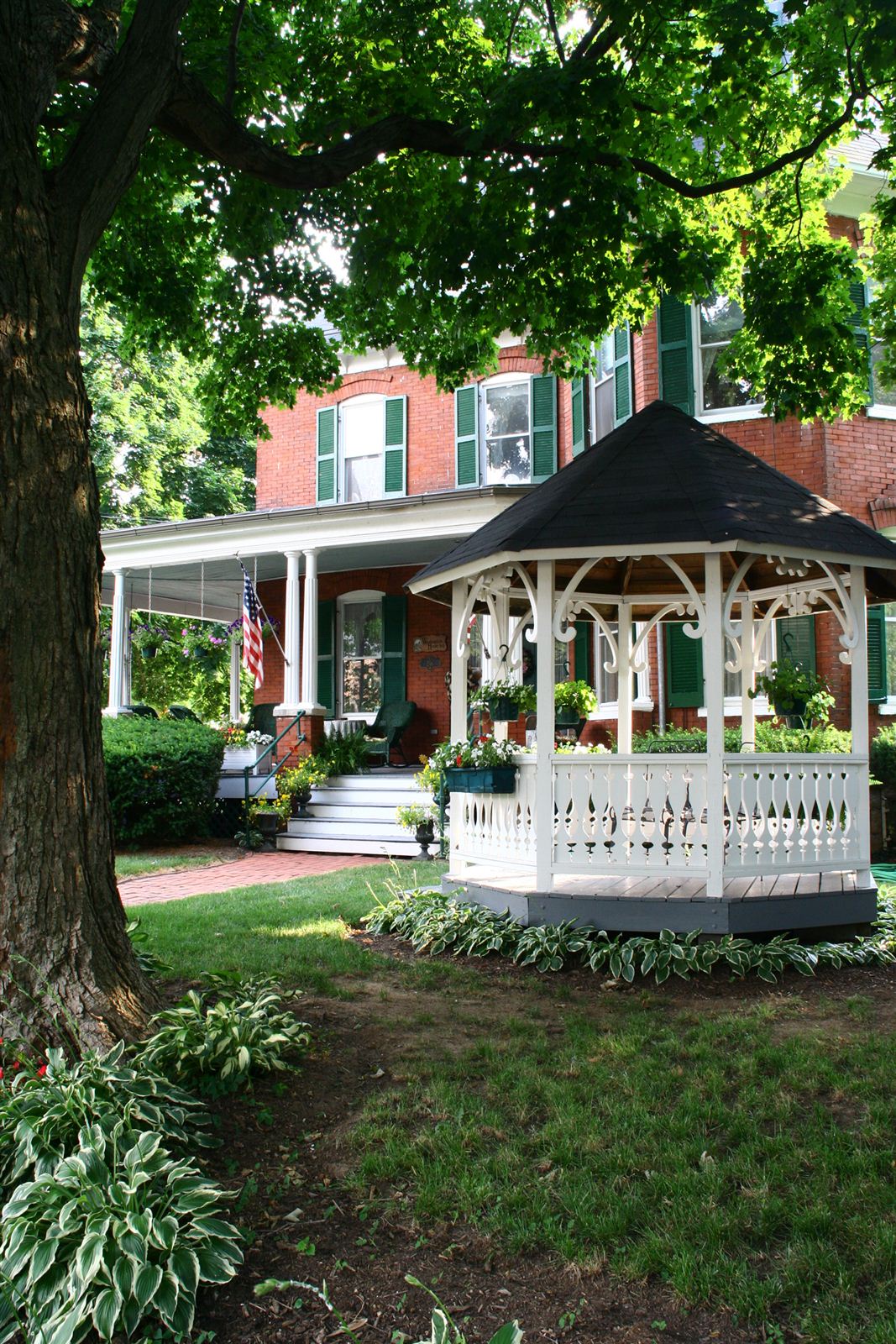 Locations Hub - Washington House Inn