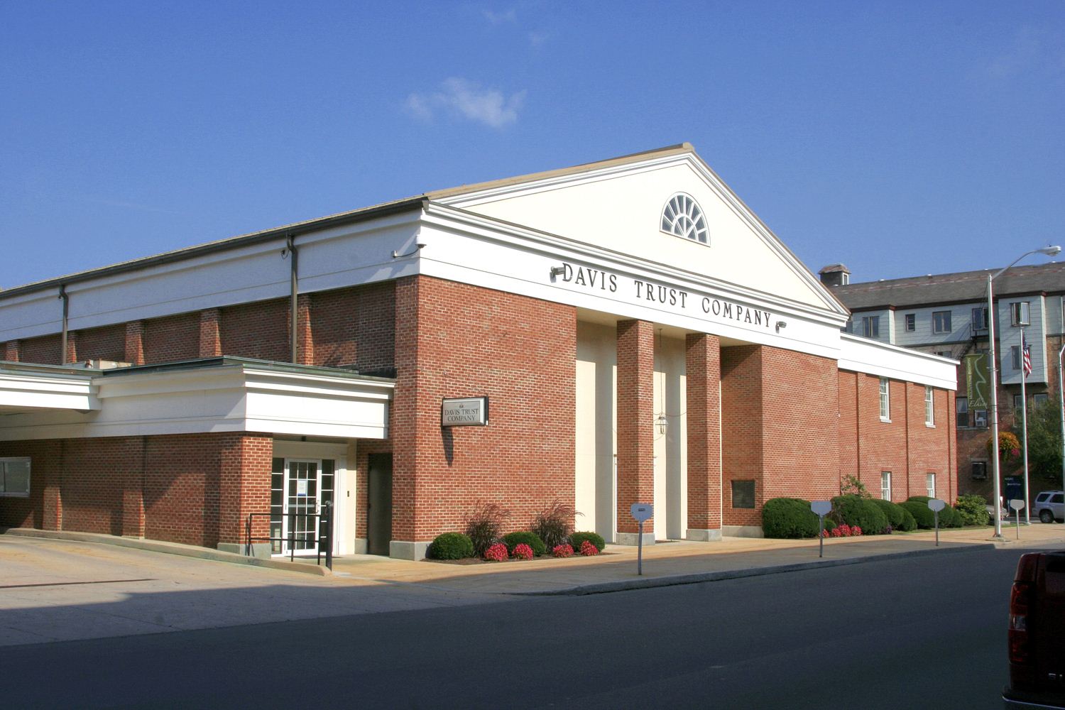 Locations Hub - Davis Trust Company - Main Office