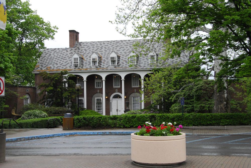 Locations Hub - WEST VIRGINIA UNIVERSITY - Elizabeth Moore Hall